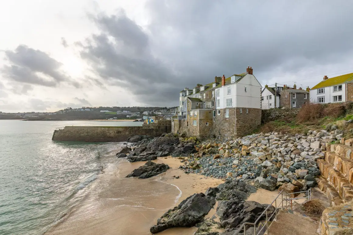 6 Dreamy Beaches in St Ives You'll Never Want To Leave